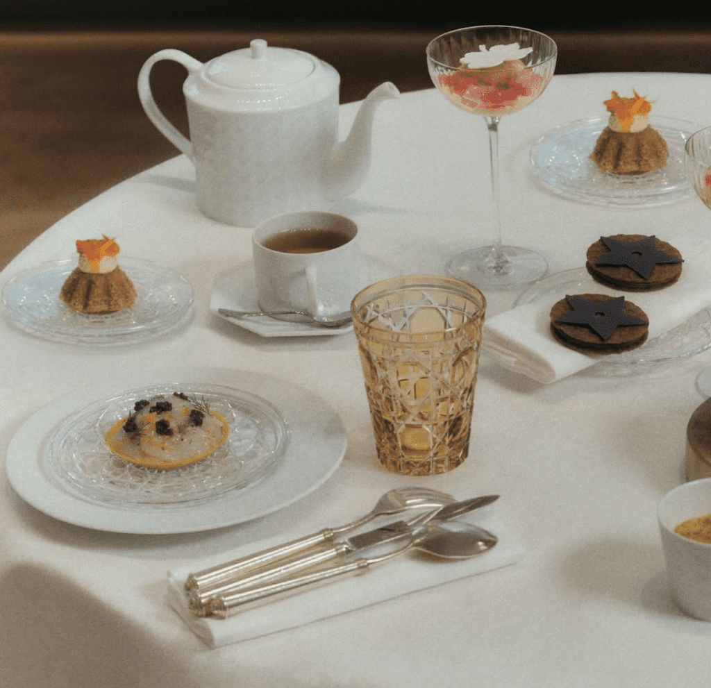 "Dior Tea Time" ในฉบับของความหรูหราที่เสิร์ฟด้วยรสนิยมและเรื่องราว